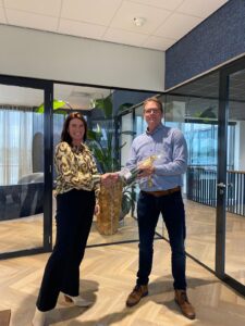 Your logistics partner | Get in touch | H.Z Logistics